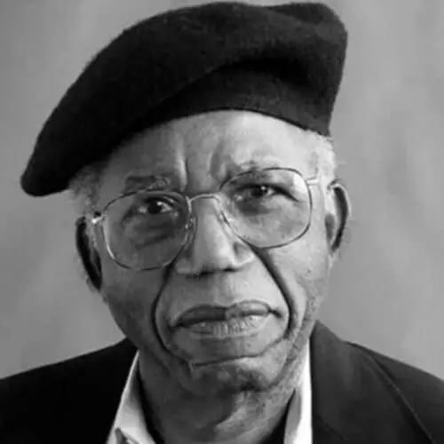 Madre e figlio profughi di Chinua Achebe